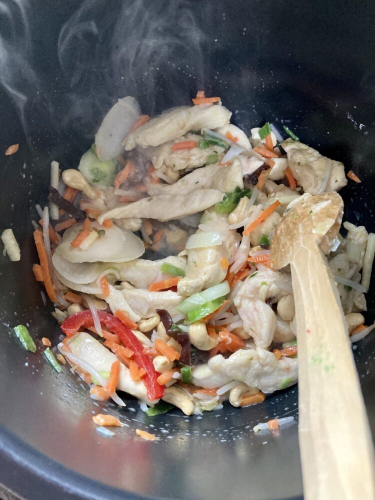 PUI CU CAJU (la multicooker) – Zice Mami